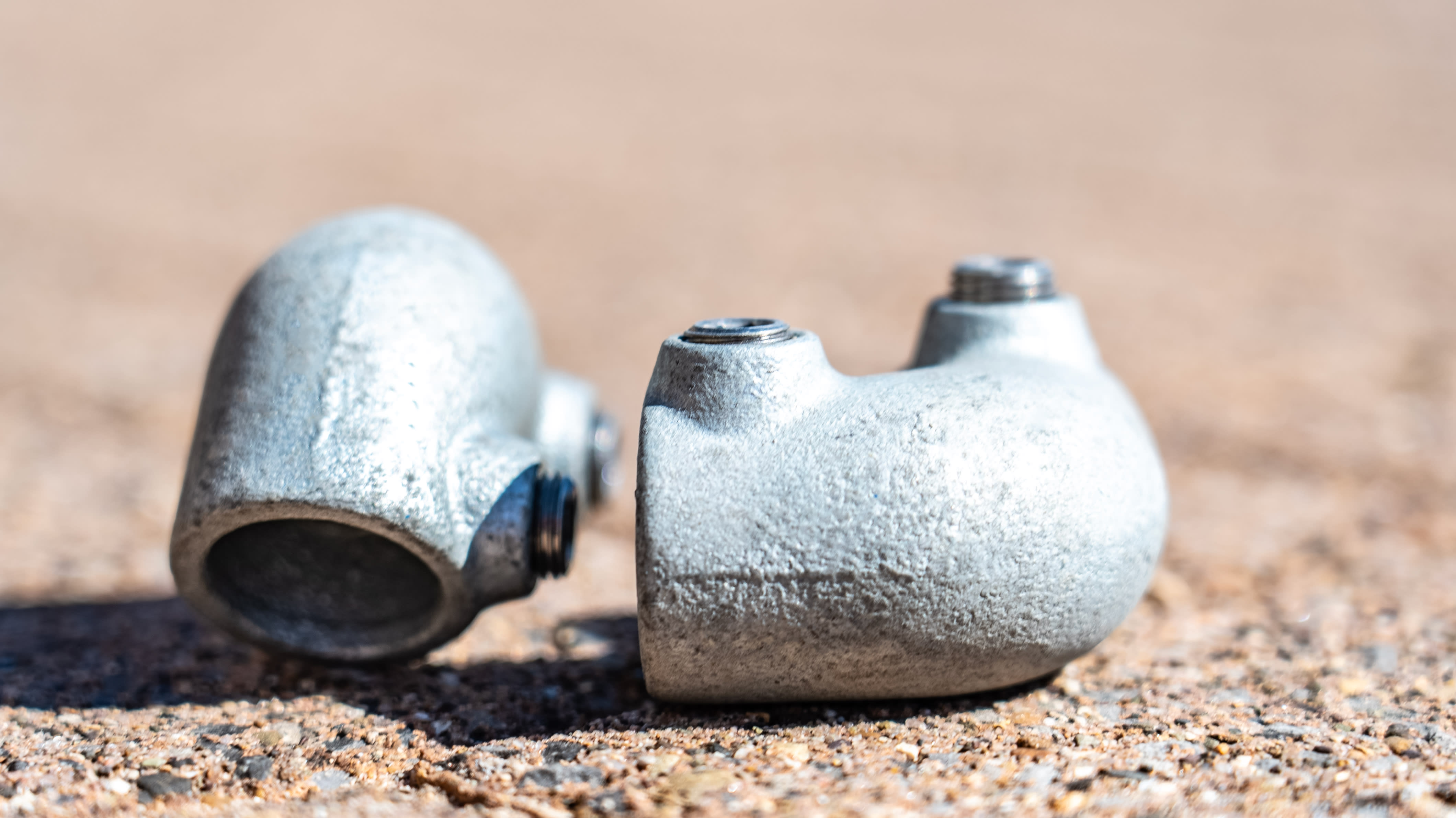 90 Degree Corner Elbow| Rotating Spikes | First Fence Ltd